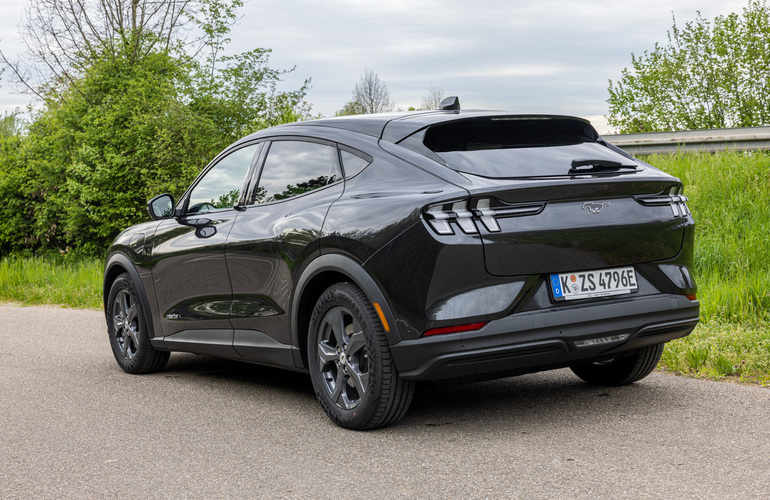 Bilder - Offroad - 4x4 Allrad MagazinSportlicher Ford Mustang Mach-E ...